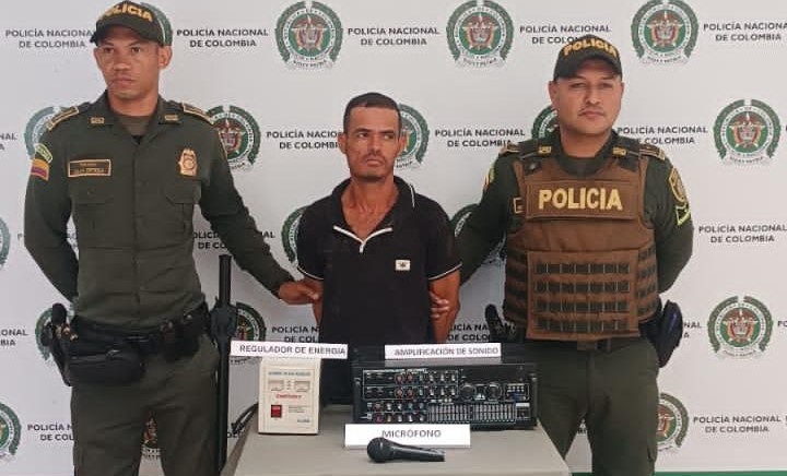 Lo sorprenden hurtando equipo de amplificación de una casa cural en ...