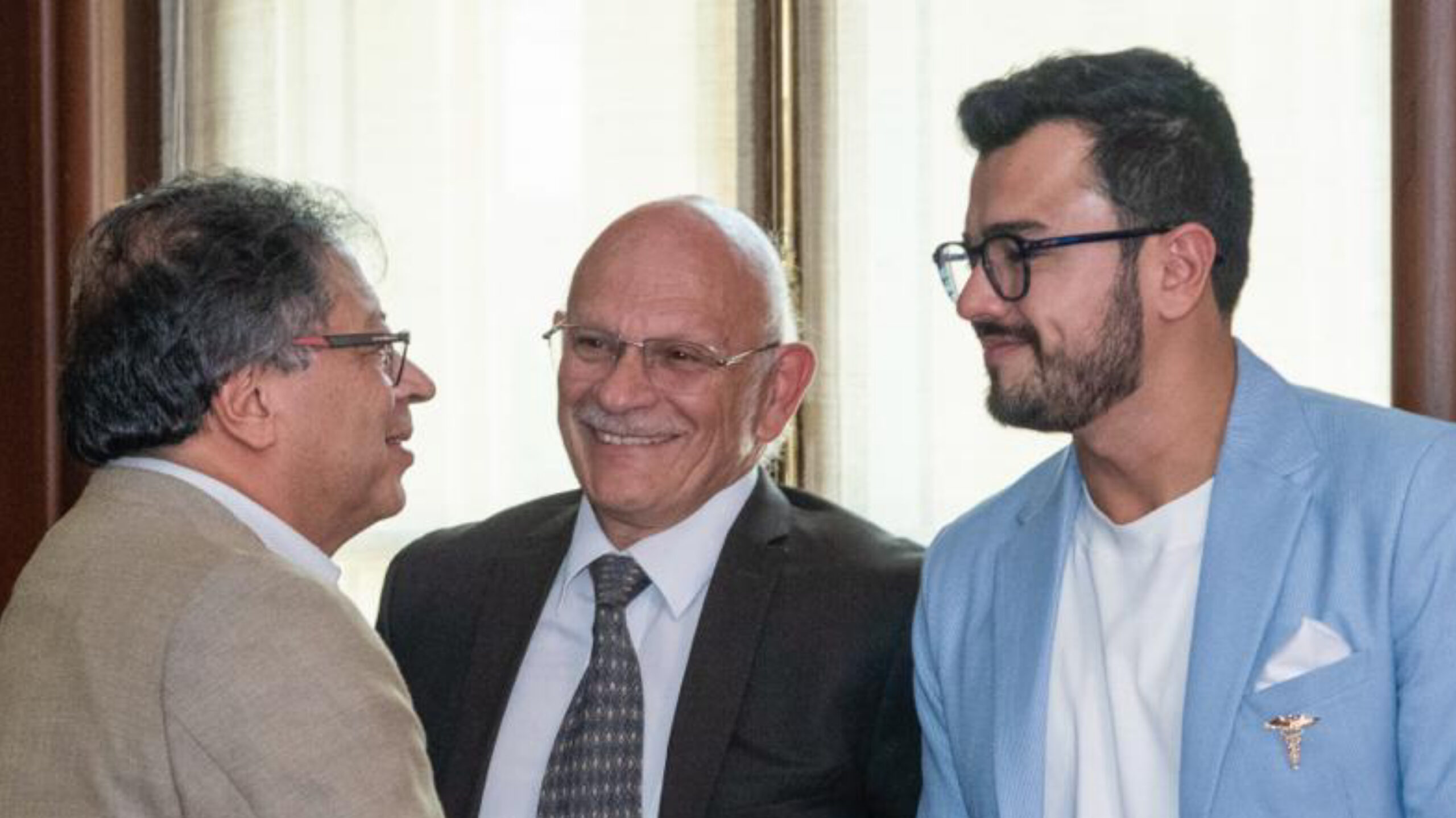 El médico Luis Carlos Leal Angarita es posesionado como Superintendente ...