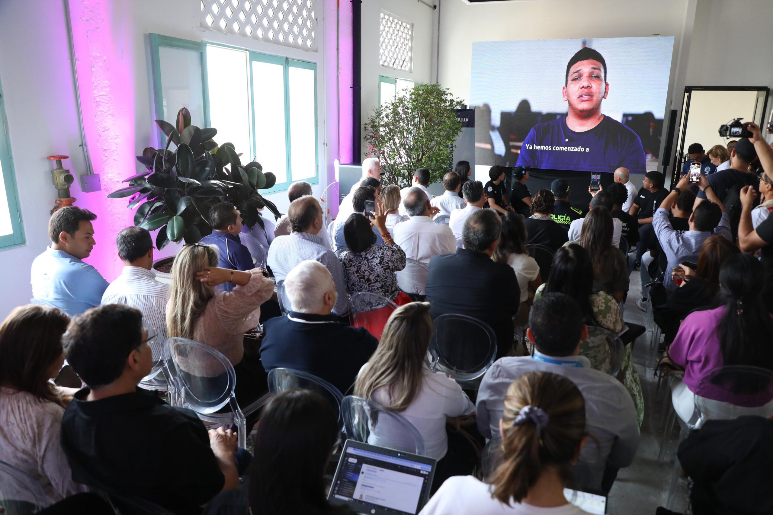 Distrito inaugura sede de Riwi en Barranquilla para formar jóvenes en ...