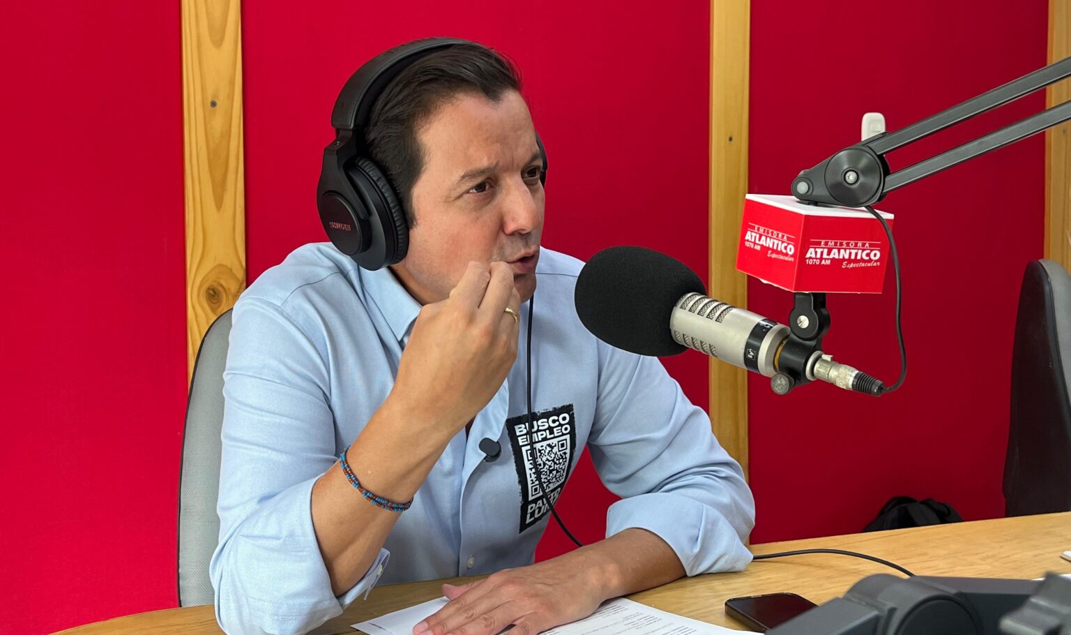 David Luna reconoce golpe tras encuesta y asegura que seguirá en ...