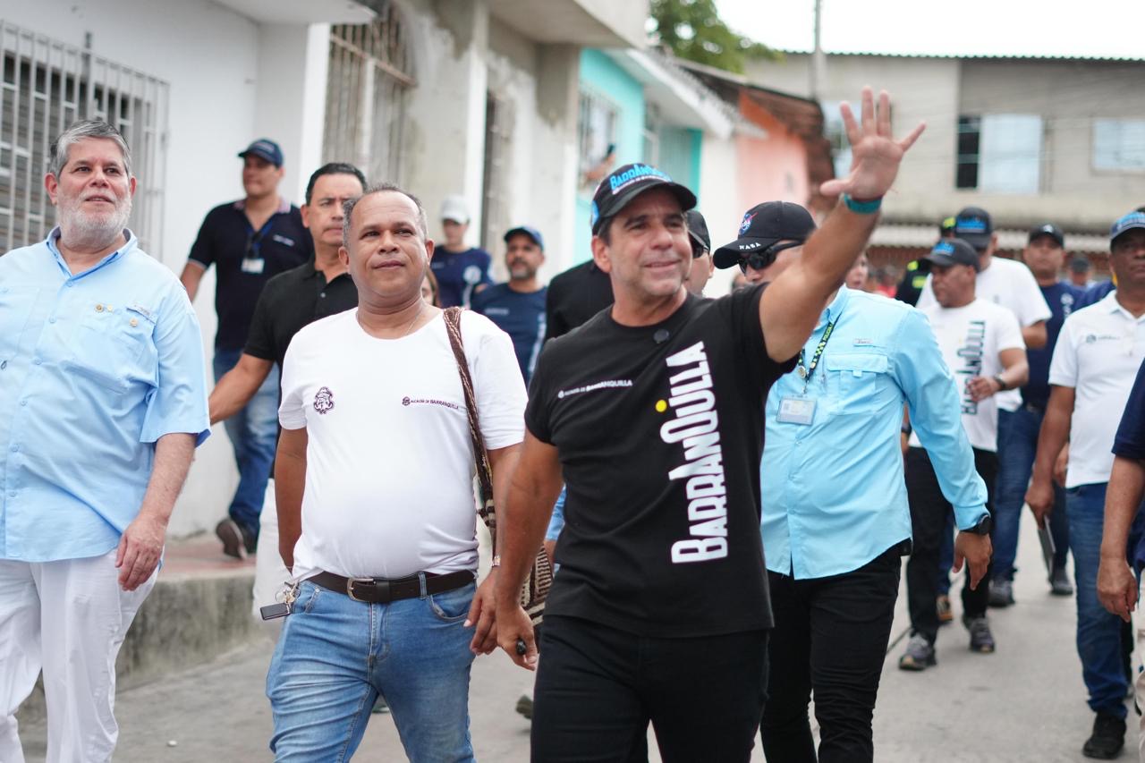 Alcalde Alejandro Char entregó nuevos mejoramientos de vivienda en La ...