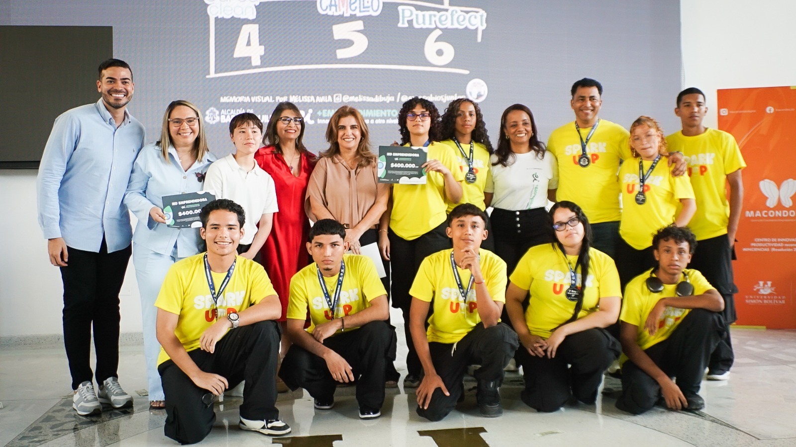 Jóvenes de colegios oficiales brillaron en el cierre de Escuela Emprendedora: innovación y ...