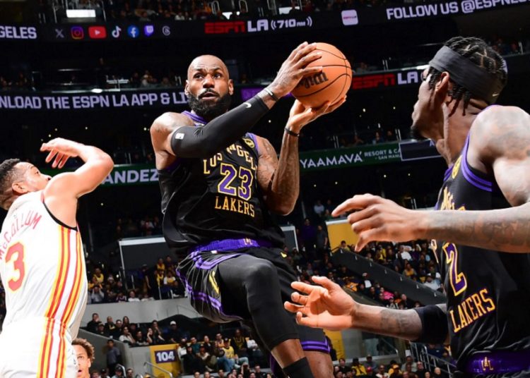 LeBron lidera paliza de los Lakers sobre Atlanta y corta mala racha ...