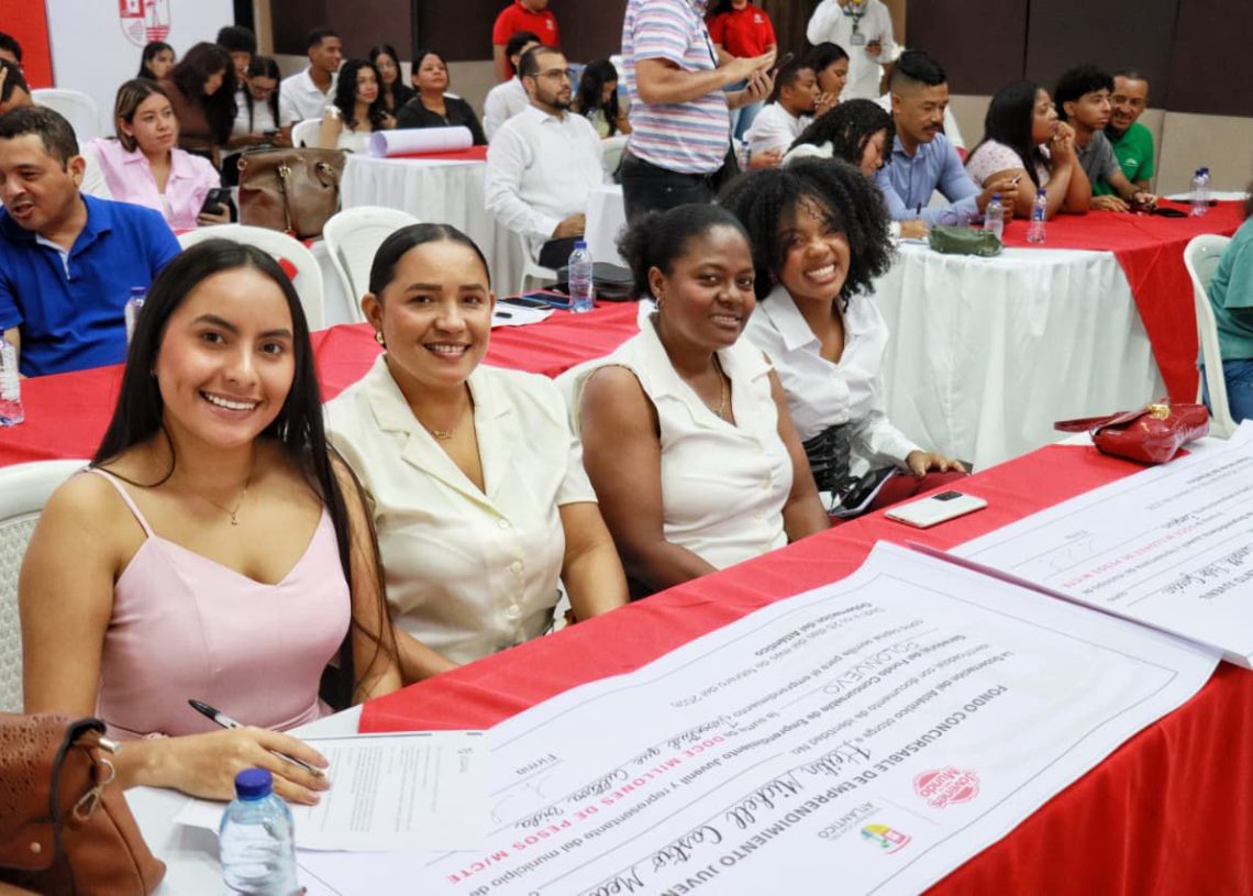 Gobernación del Atlántico entrega $264 millones a 22 jóvenes ...